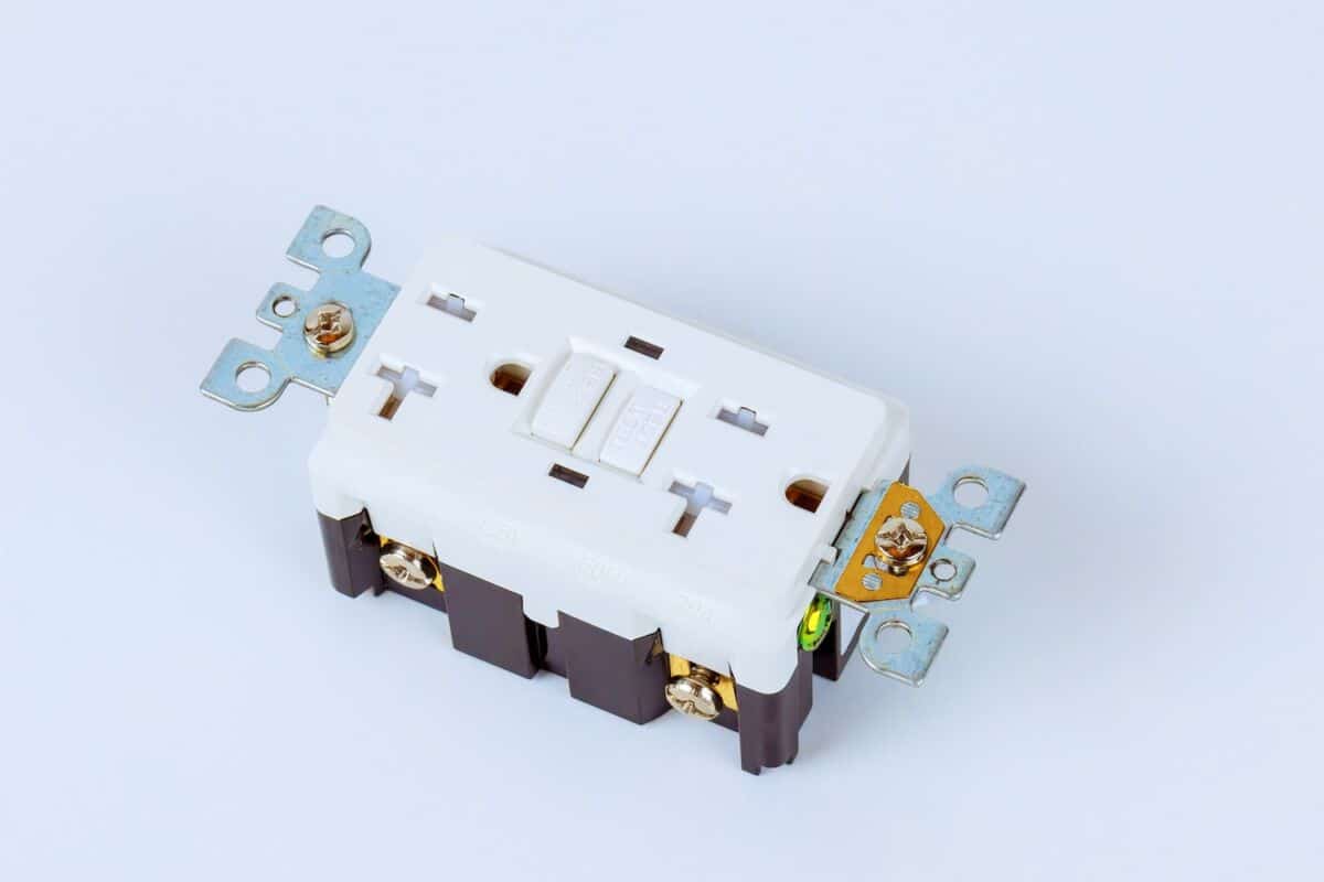 How to Fix a GFCI Outlet With a Stuck Reset Button | Prospective Home ...